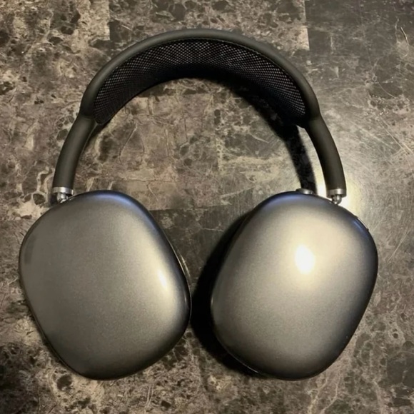 Apple | Headphones | Apple Black Overear Headphones | Poshmark